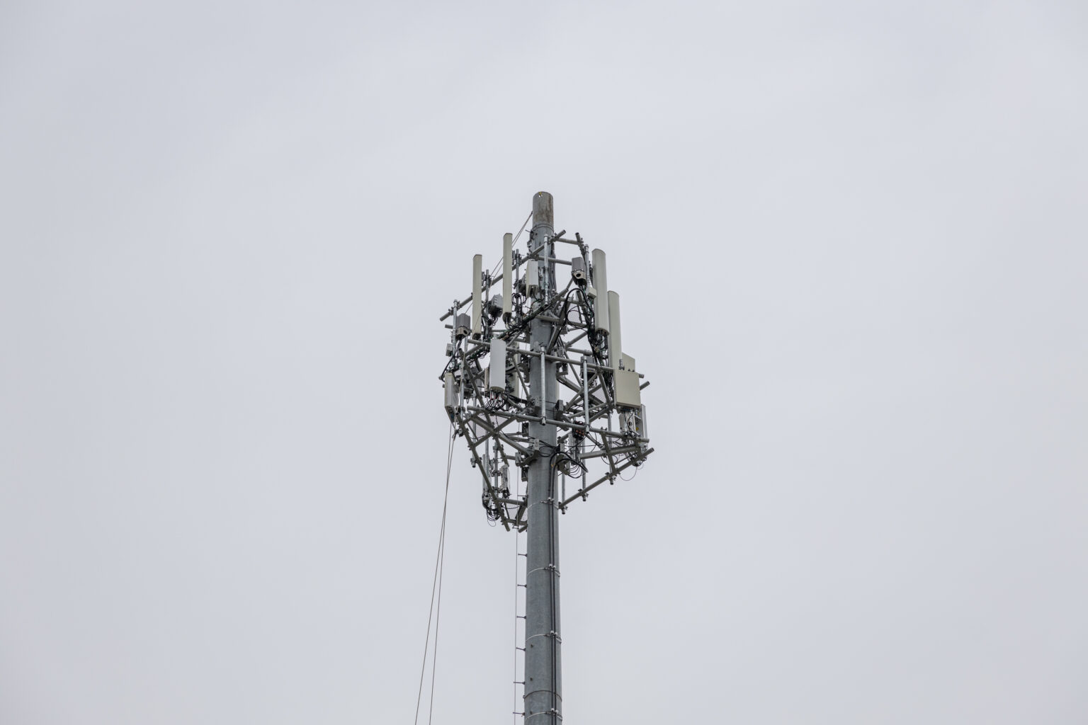 Cell Relays Reaffixed to Water Tower – Village of Bridgeview Illinois